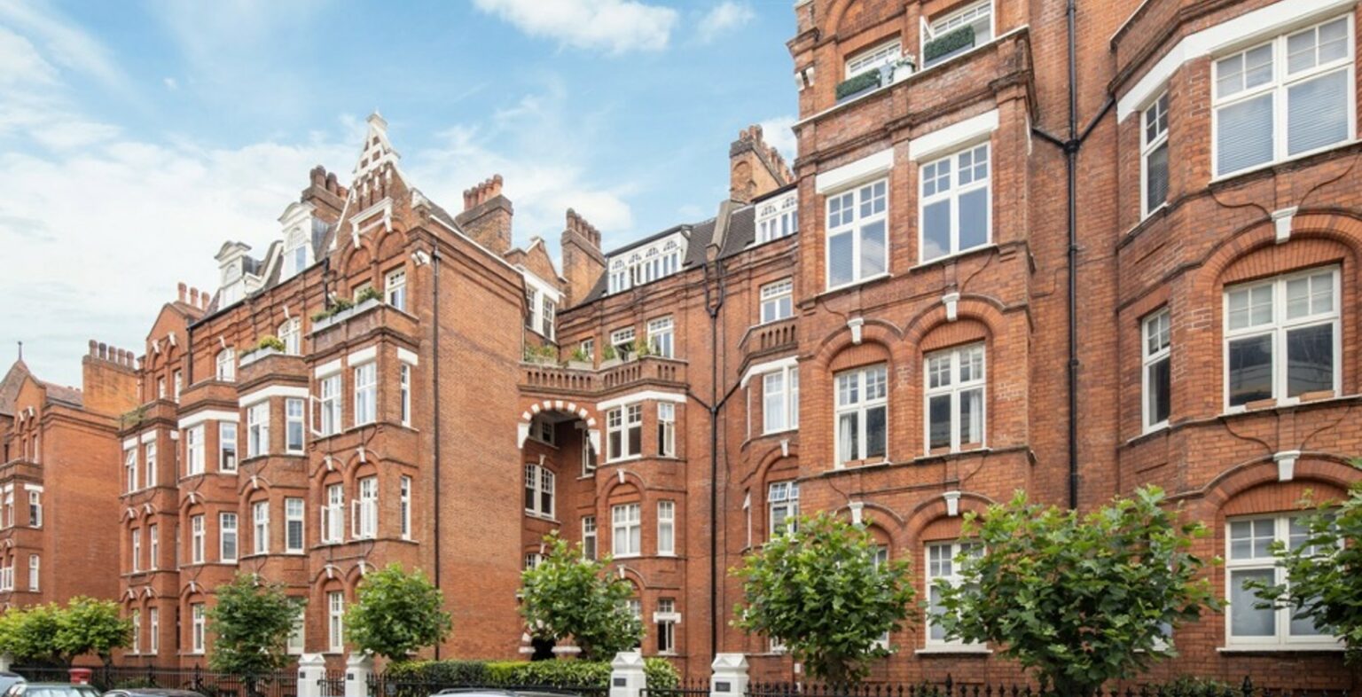 Living in Ravenscourt Park | Horton and Garton