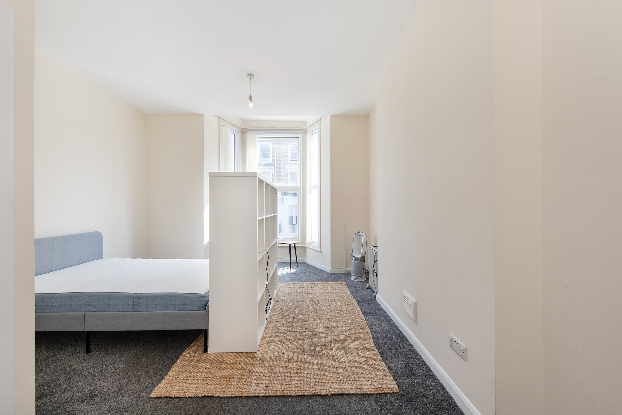 Property To Let in Adelaide Grove, Shepherd’s Bush